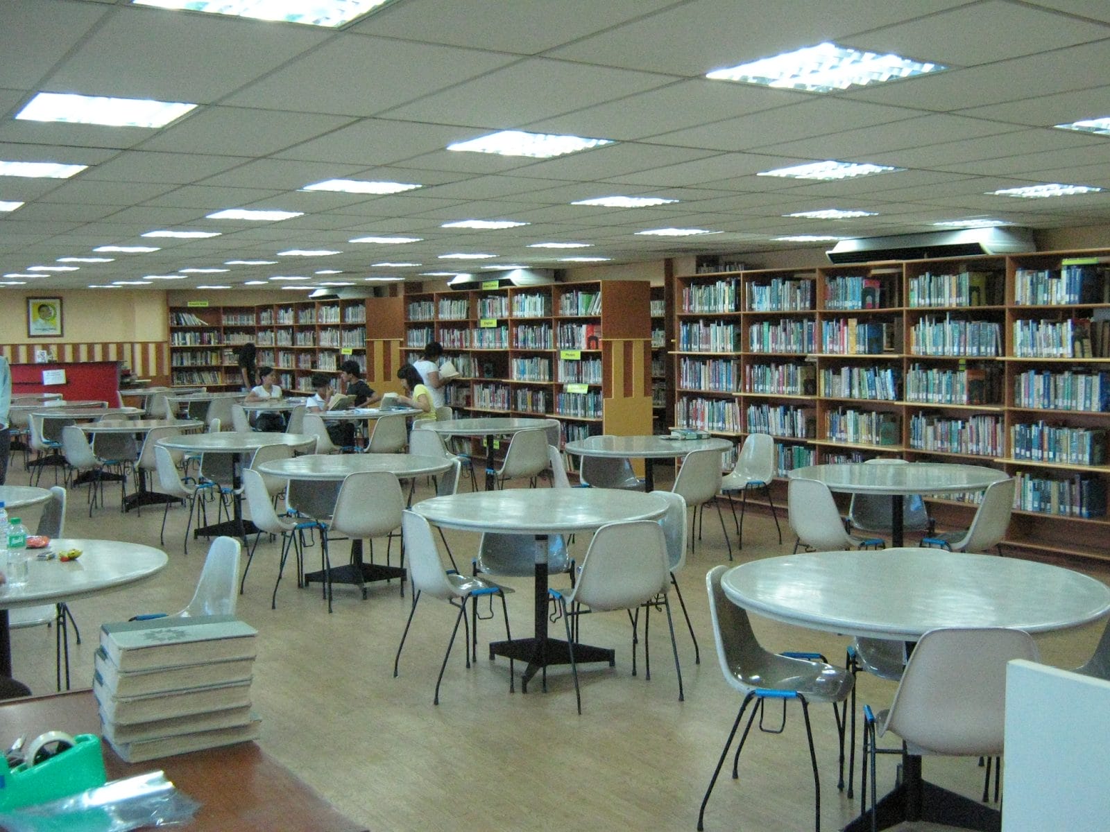 15+ Public Libraries in Metro Manila for Free Reading & Study Time ...