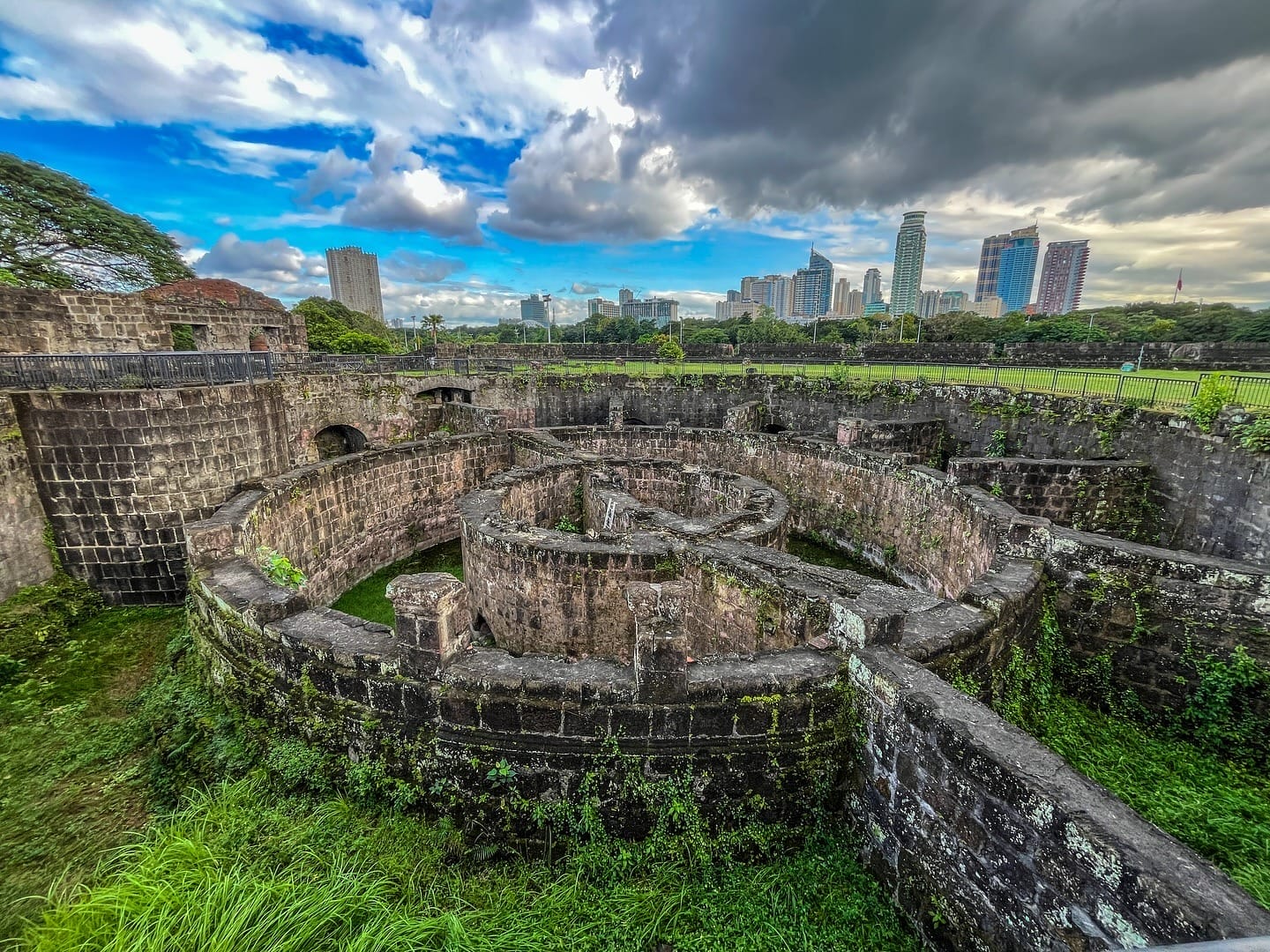 10+ Top Historical Sites in Intramuros You Shouldn't Miss • Over Here ...