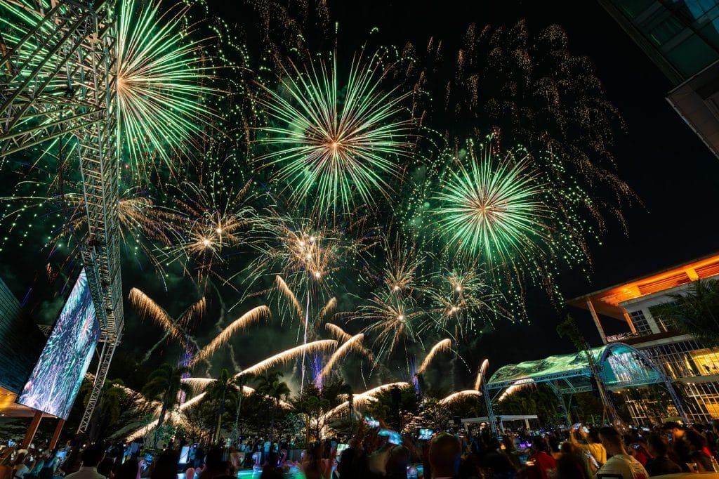 Where to Watch Fireworks on New Year’s Eve in Manila: 15+ Best Spots ...